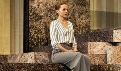 PUBLIKA SE SKAMENILA OD ŠOKA! Glumica Radmila Tomović pala sa scene ...